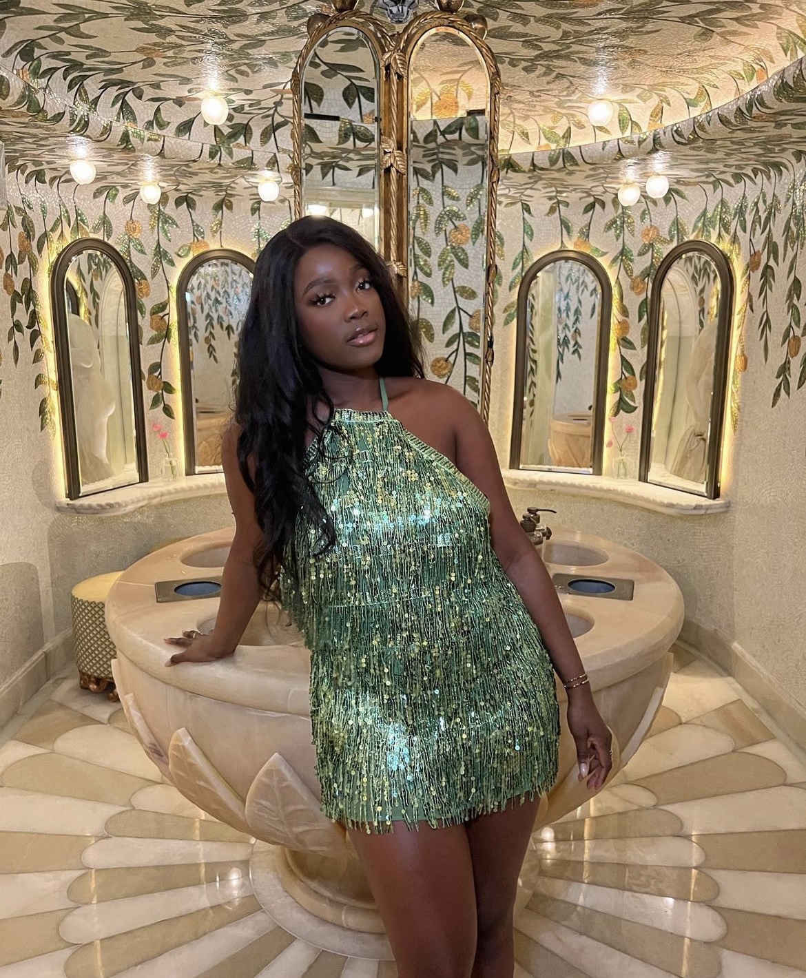56 Best NYE Party Outfits to Wear for the New Years - atinydreamer